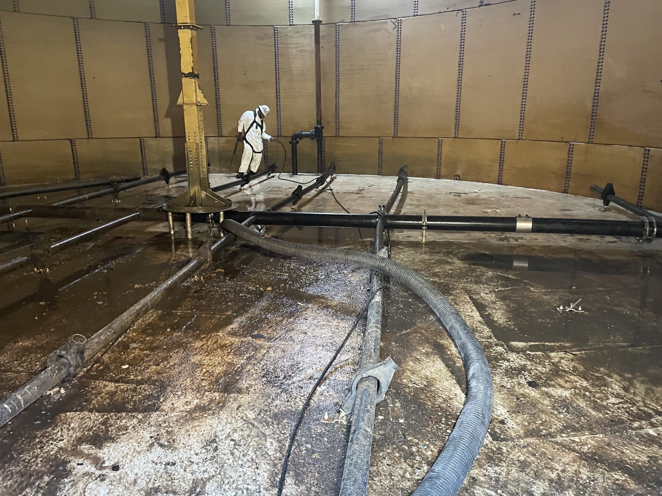 Cleaning a Clarifying Tank at a Manufacturer - Elk Environmental Services
